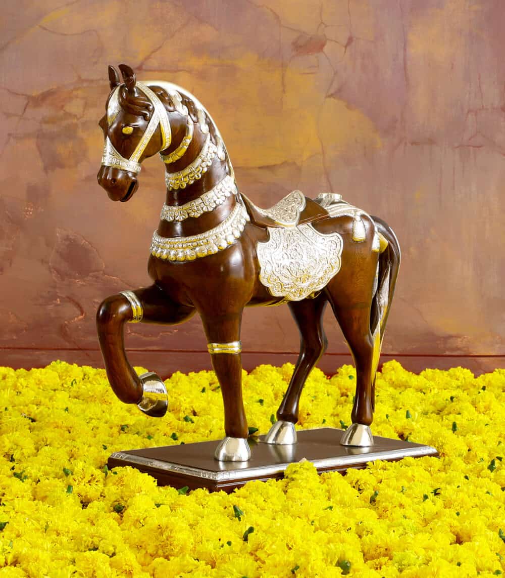 Buy Silver Showpieces: Glistening Grace And Timeless Allure